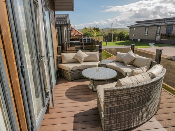 No. 27 The Crab Pot - Runswick Bay