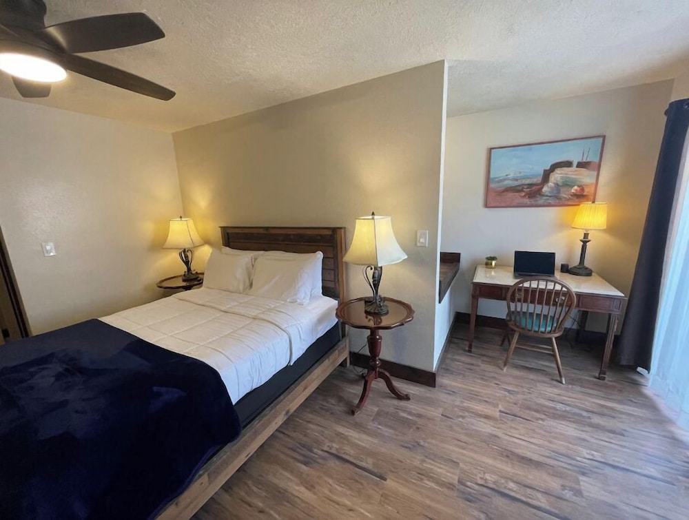 Welcome To The New Kanab Lodge Suite 21 - Fredonia, AZ