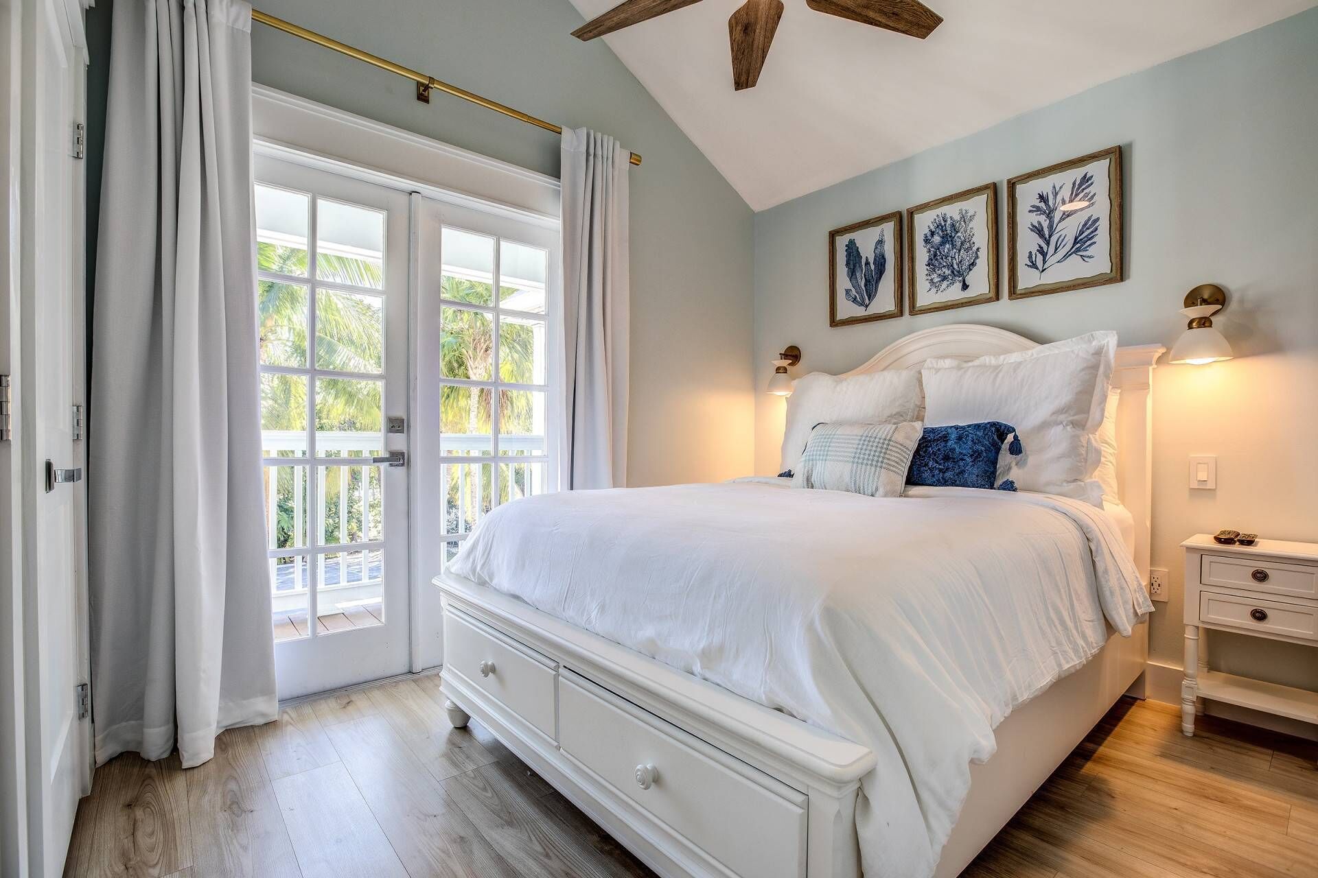 Tipsy Turtle: Luxurious Waterfront Villa On Duck Key With Stunning Views And Modern Upgrades! - Marathon, FL