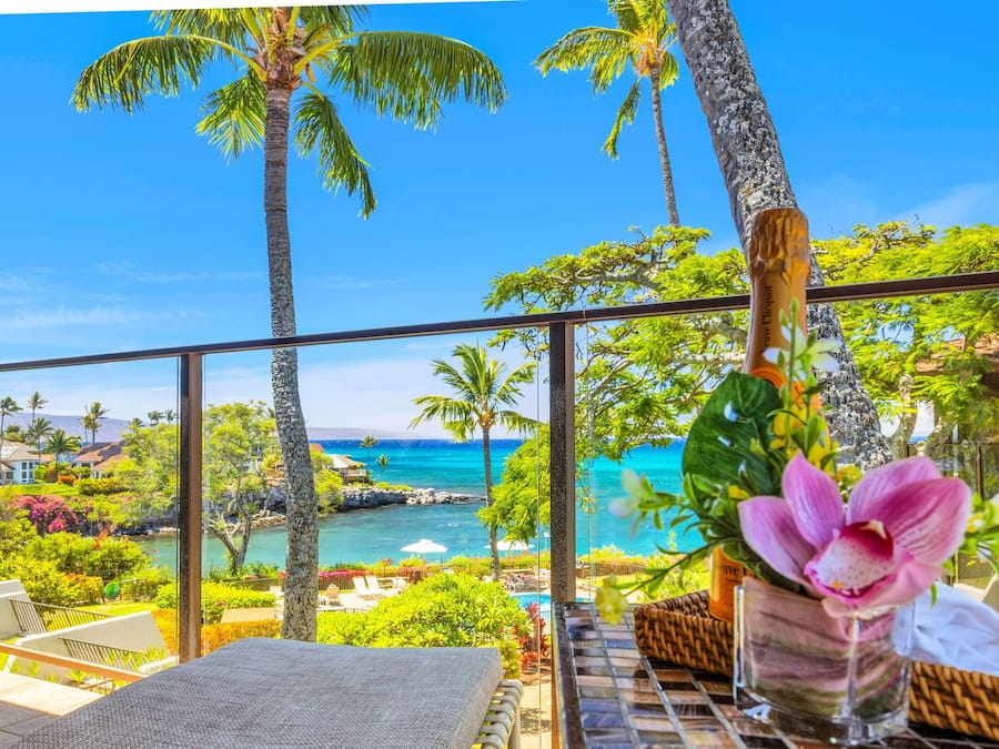 Villa, 5 quartos (Oceanfront, Sleeps 14 (ML-3616)) | Vista do quarto