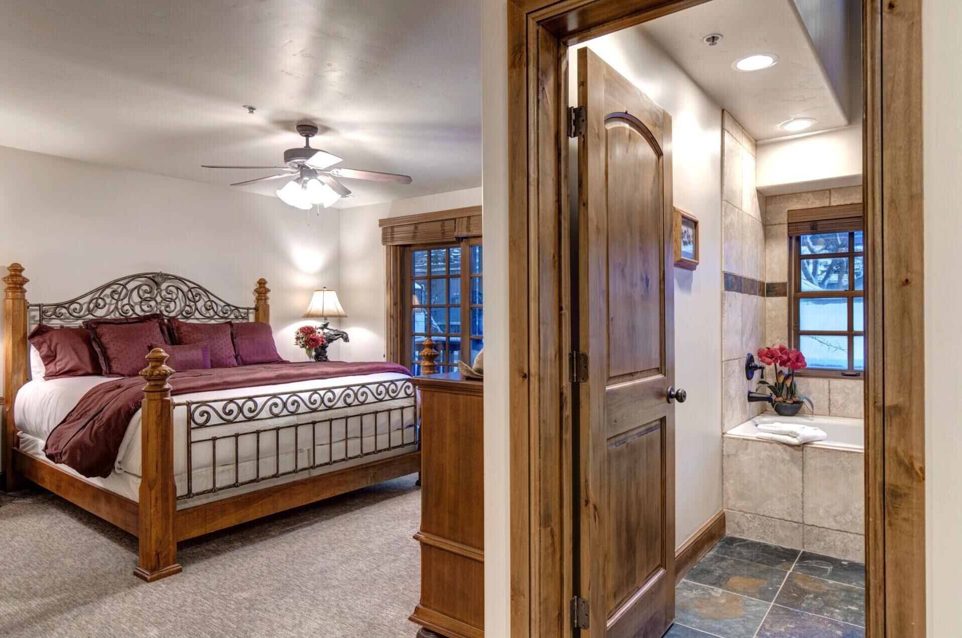 Estúdio (4 Bedrooms) | 4 quartos, secretária adequada para computadores portáteis 