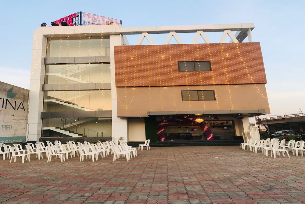 Hotel Fun Imperial Morbi - Morbi