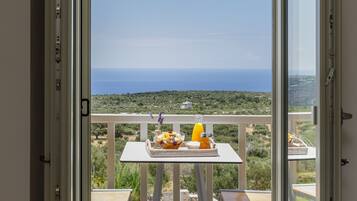 Suite Júnior, vista para o jardim, no rés do chão | Vista para a praia ou o mar