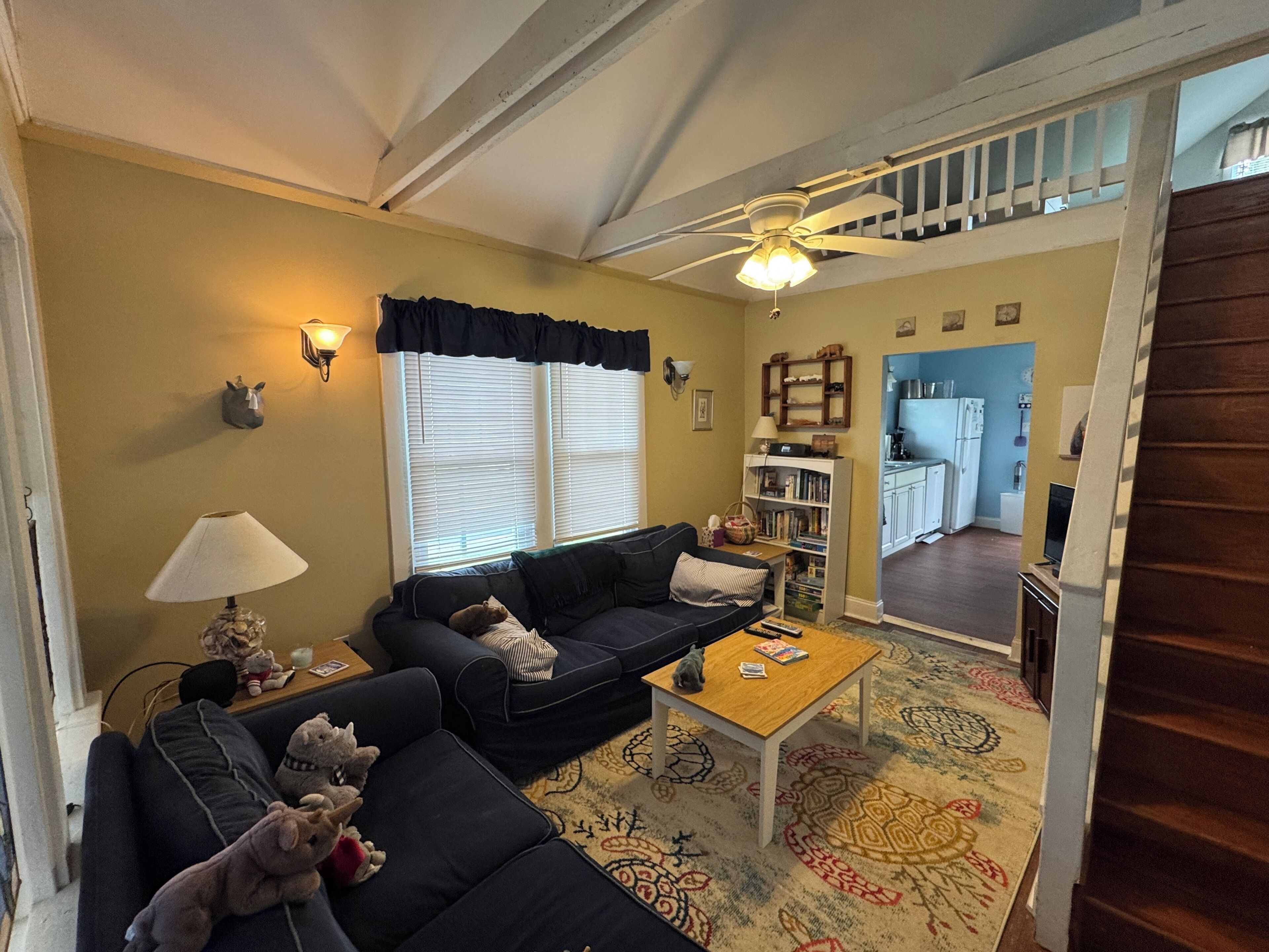 Rhinos Retreat - 2br Home Close To Town, Back Screened In Porch, No Linens - Chincoteague, VA