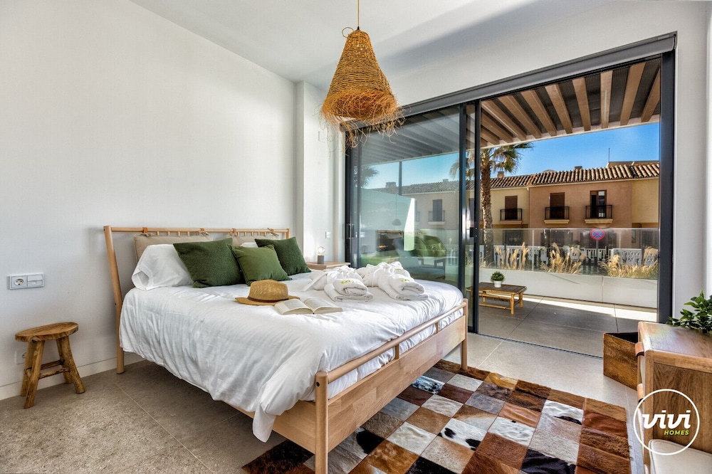 Toro | Apartment With Terrace In Torremolinos - Torremolinos