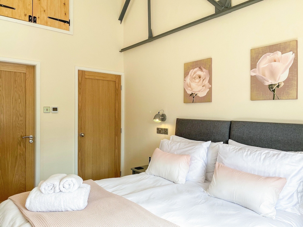 1 Bedroom Accommodation In Stockton Brook, Near Leek - Stoke-on-Trent