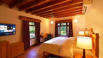 Quarto Duplo Deluxe | Wi-fi grátis, roupa de cama fornecida