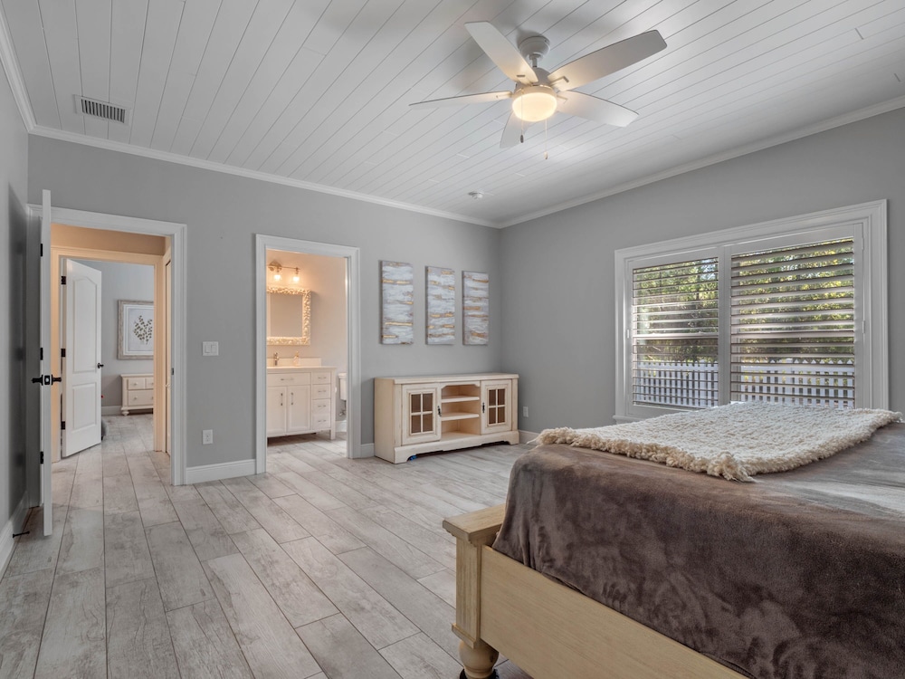 Modern Farmhouse 3/2 Equestrian Neighborhood - Floride