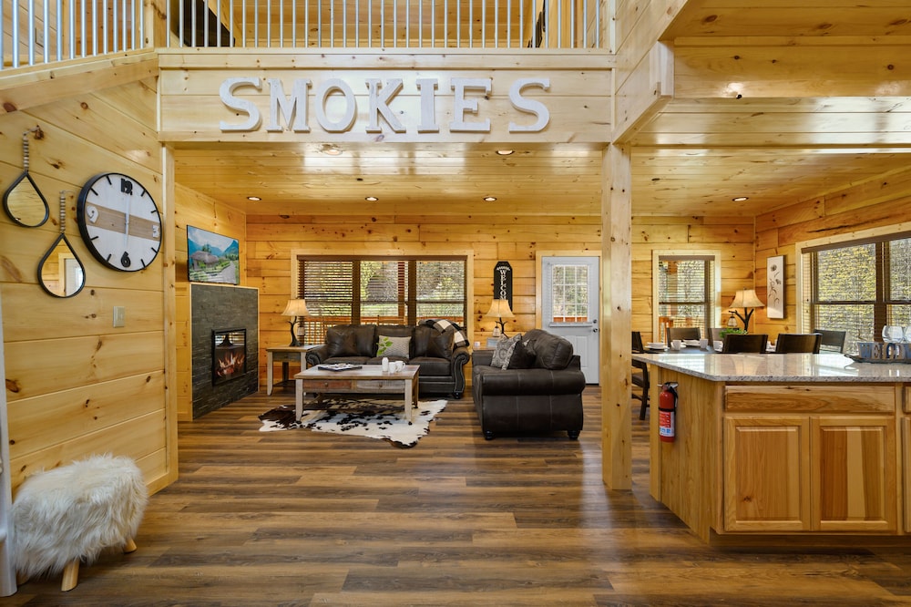 Best Pigeon Forge Cabin Rental ‘23 New 5 Br 5 Ba❤️ - Pigeon Forge, TN