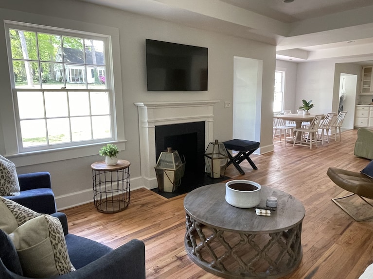 The Townie Near Sweetland- Beautifully Renovated, Perfect Location! - LaGrange, GA