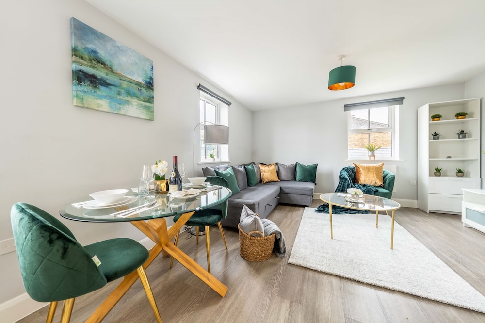 Super Luxe Central Maidenhead Apartment - Maidenhead