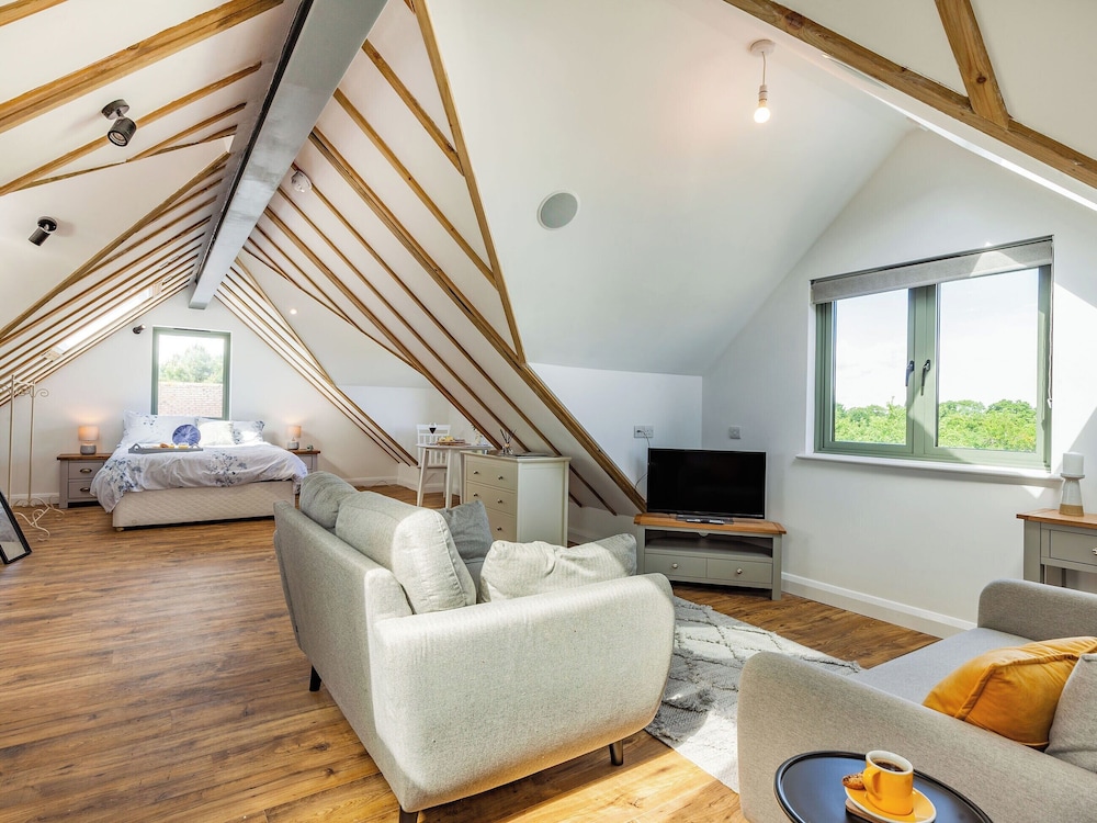 1 Bedroom Accommodation In Ongar - Essex