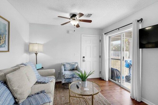 5 Min Walk To Beach! 2 Bd\/2ba! ~Sleeps 5! - Seagrove Beach, FL