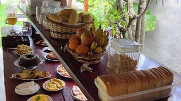 Pequeno-almoço tipo buffet diário incluído