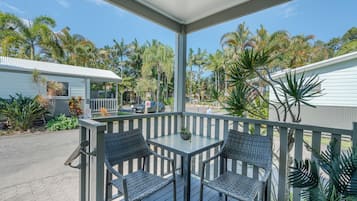 Cabana de Madeira Deluxe, 2 quartos | Terraço/pátio interior