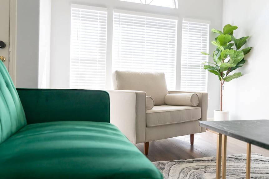 3 Bedroom Home With Pool!! - Sacramento