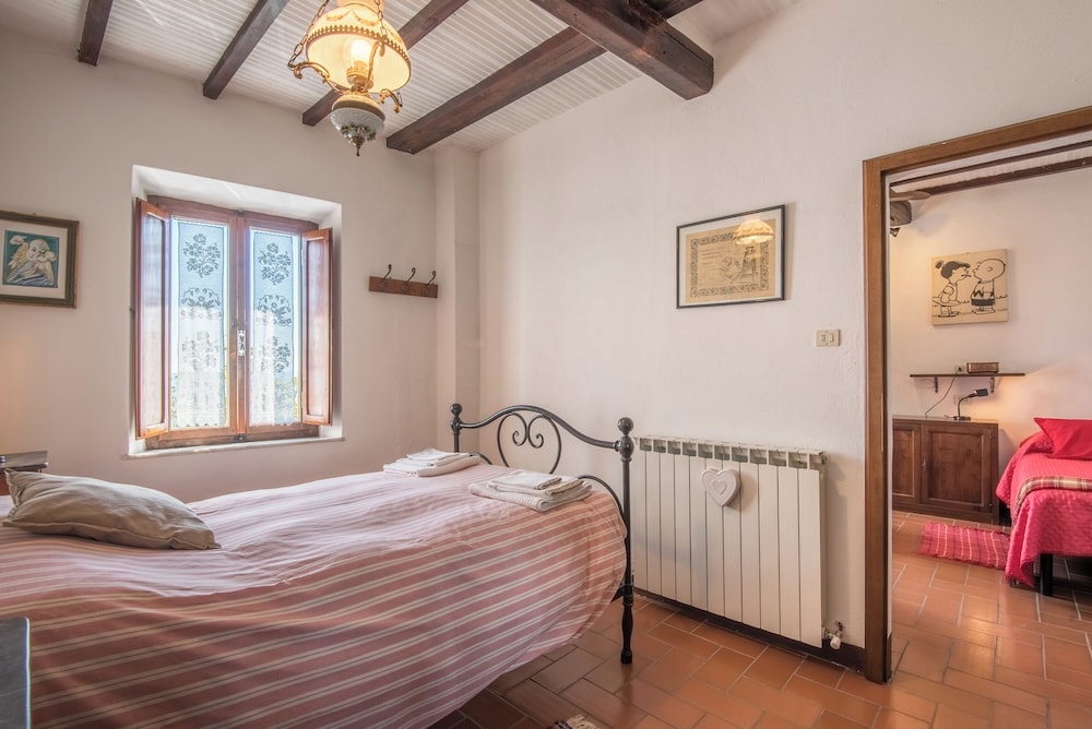 Appartement 'Casa Francesca' Met Uitzicht Op De Bergen En Binnenplaats - Montalcino