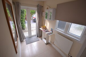 Cabine | 2 quartos, berço de viagem, Wi-fi grátis, roupa de cama fornecida