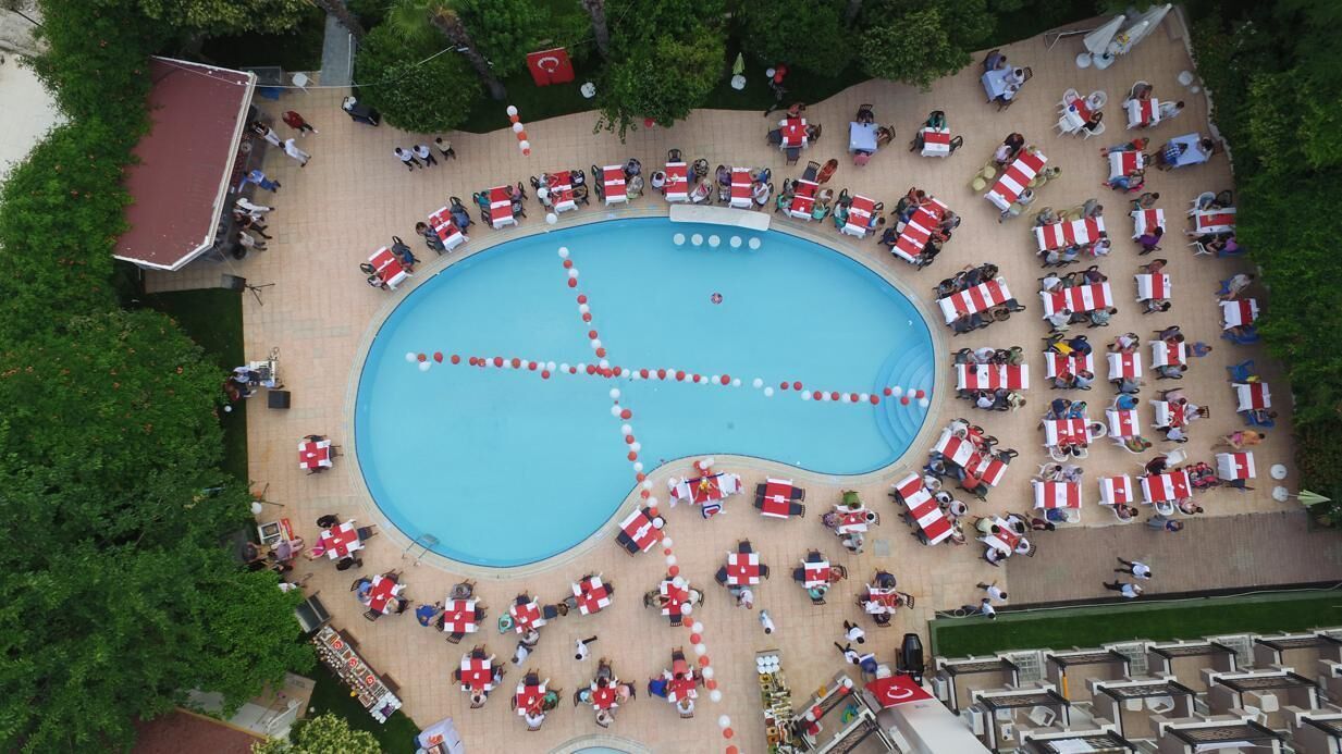 Piscina exterior sazonal 