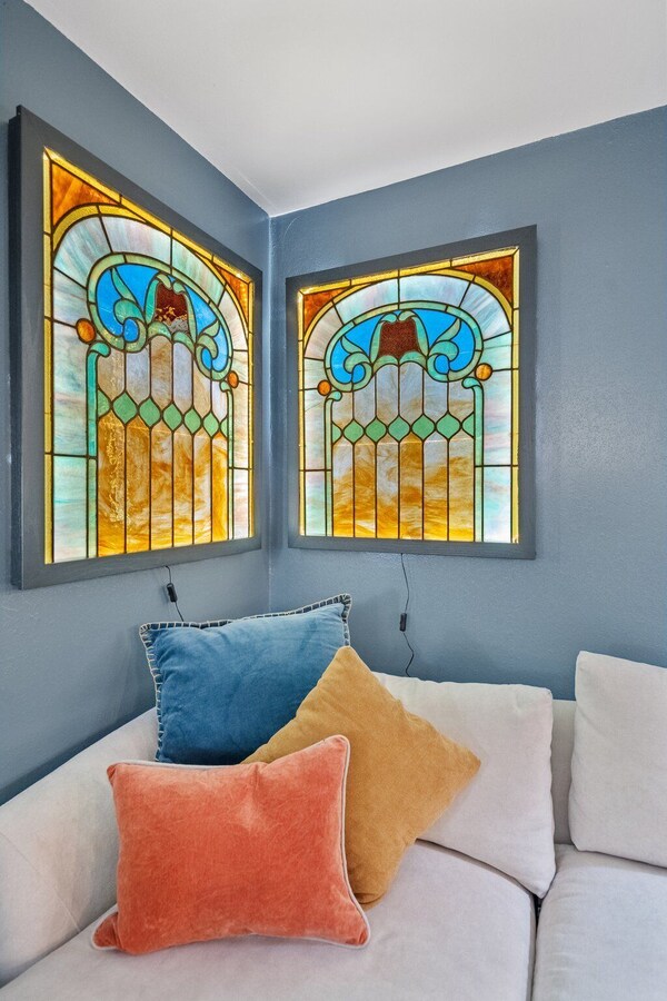 The Lake Hideaway, 2 Bdrm In Heart Of Downtown Wbl - White Bear Lake, MN