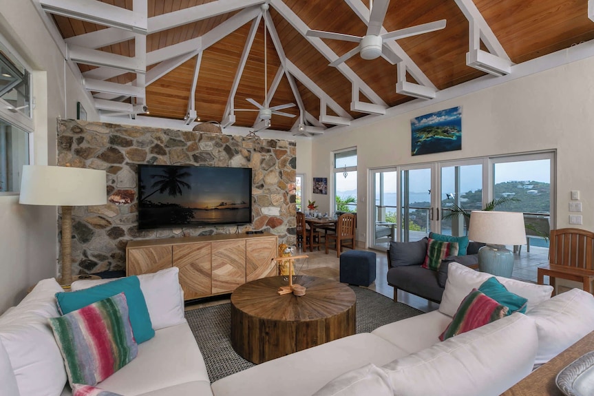 Maria Breeze Villa - Stunning Ocean & Sunset Views, Private Pool, Spacious Rooms! - 세인트토머스 섬