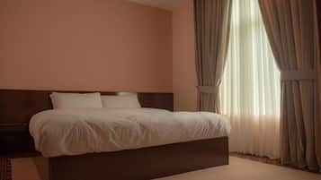 Quarto casal luxo | Wi-Fi de cortesia, roupa de cama