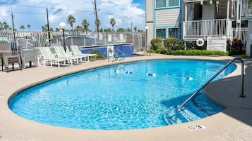 Apartamento em Condomínio Fechado, 1 quarto | Piscina | Piscina exterior