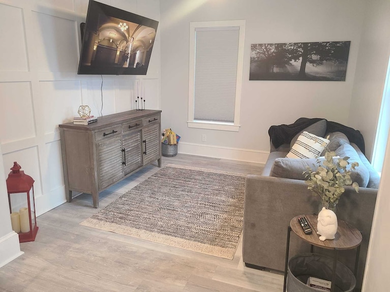 Charming Nautical Retreat-3 Br +Fully Equipped+ Short Walk To Beach! - Carousel, Old Orchard Beach