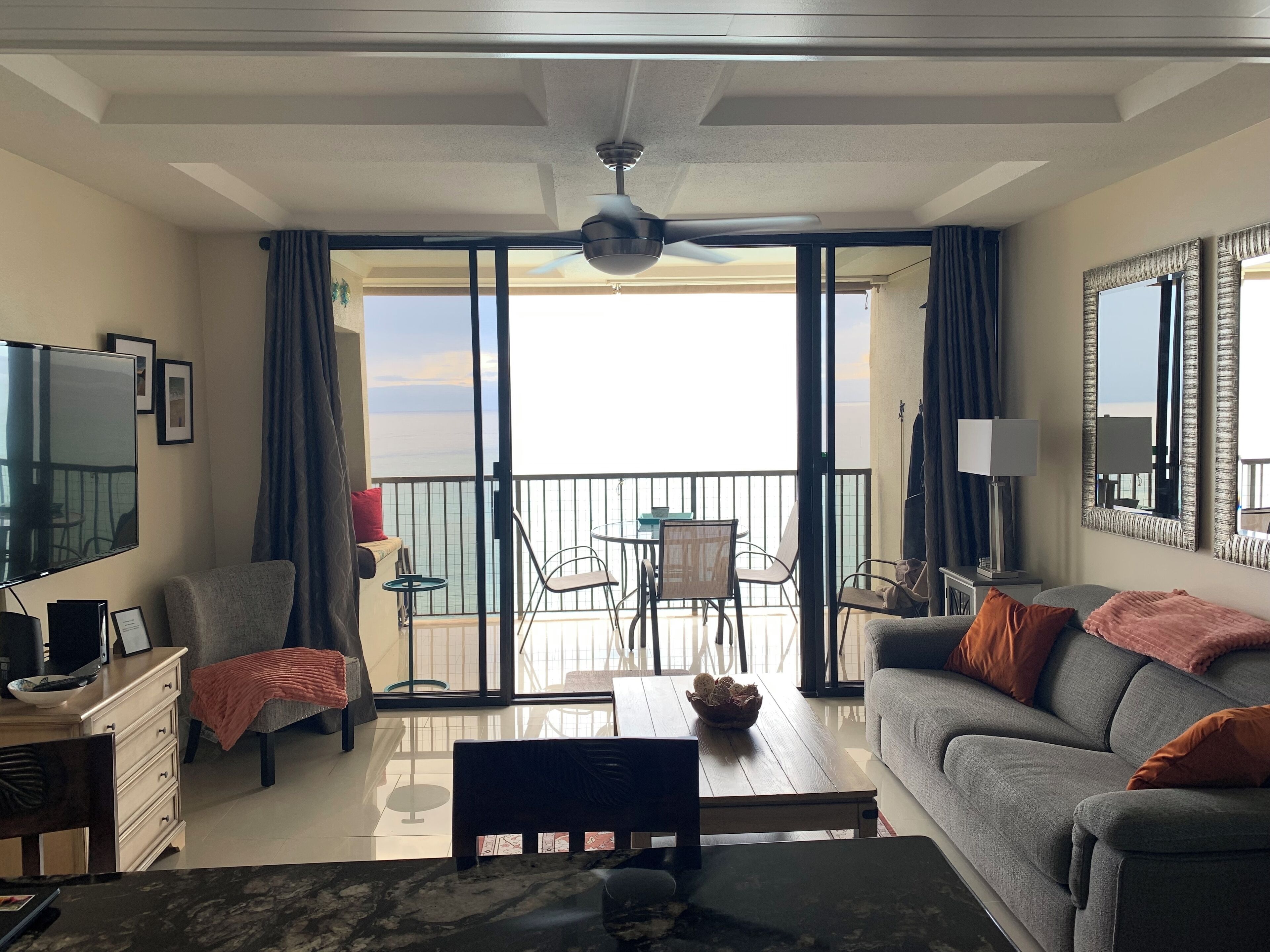 PARADISE at the Hawaiian Princess Resort Oahu - Hawaii 1 Bedroom. Well ...