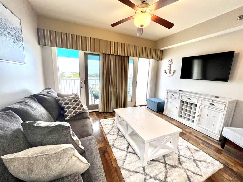 New Listing: Water Views, Beach, West End Near 30a - Florida