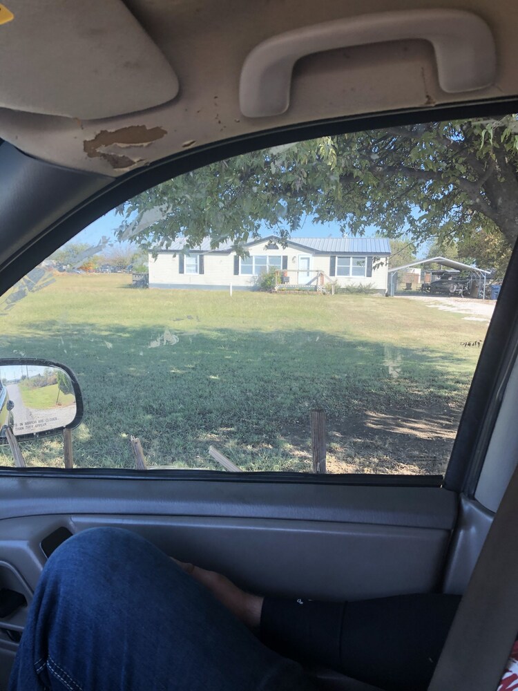 Peaceful Home In The Grasslands - Texas