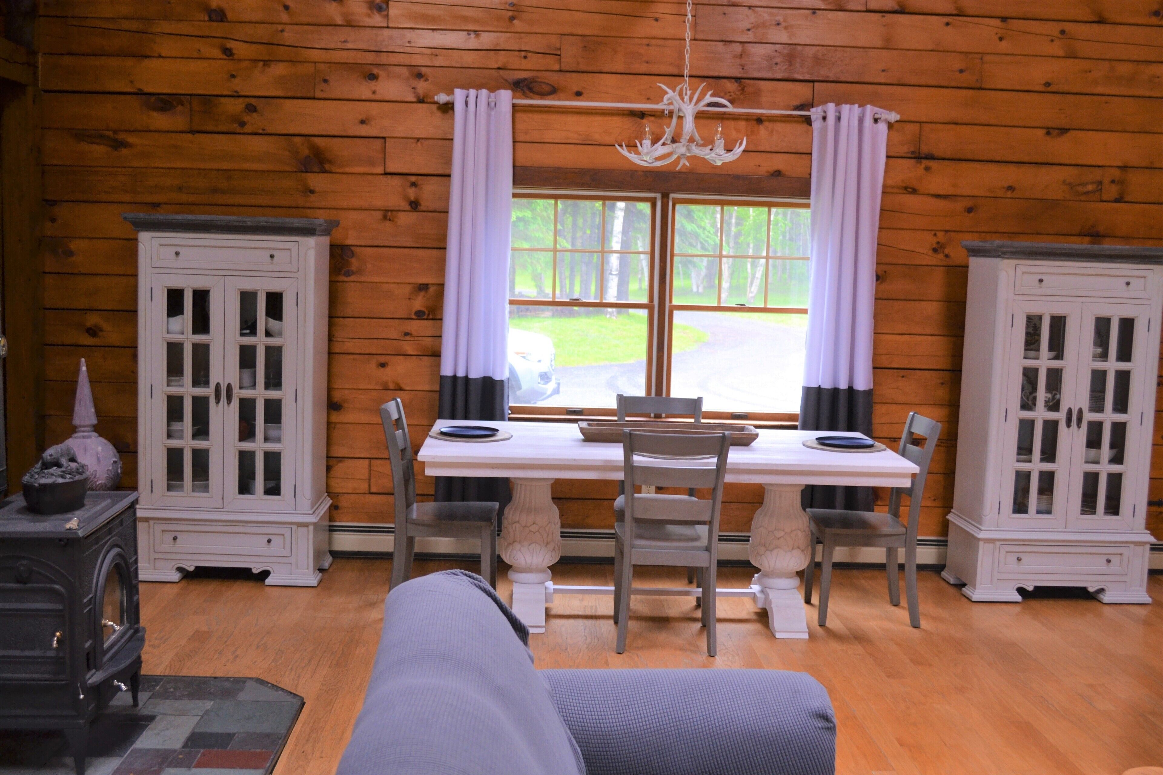 Picturesque Maine Cabin With Lake Access On 33 Acres - Maine