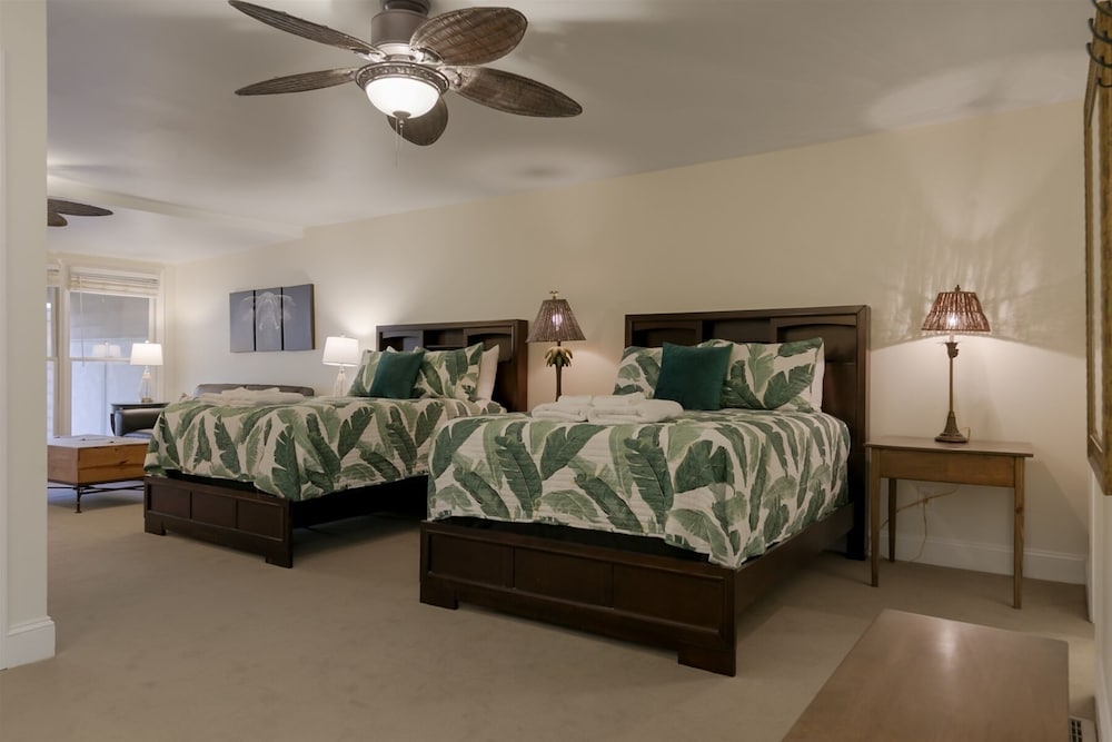 Alpine River Suites #403 - Cozy Condo Right On The River In Downtown Helen - Sautee Nacoochee, GA