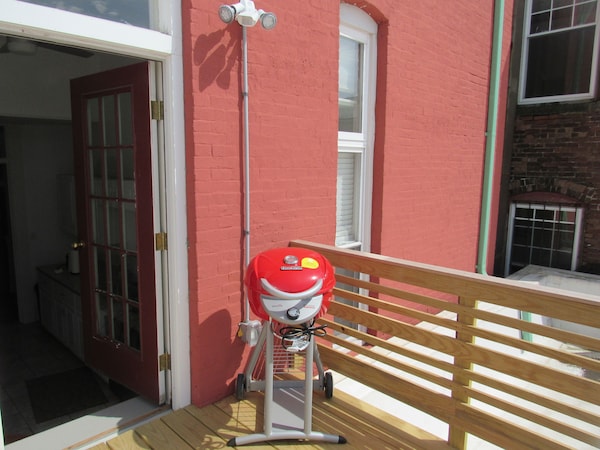 Gateway To The Cape And Islands. Luxury Urban Setting - New Bedford, MA