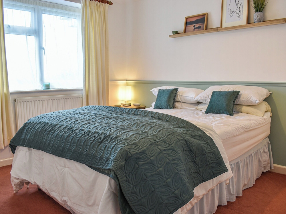 2 Bedroom Accommodation In Canonstown - St Ives