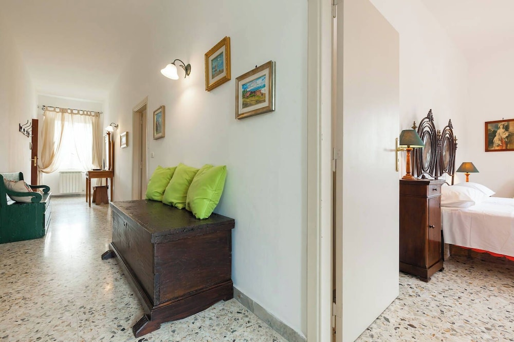 One-owner Villa Different Types Of Housing Available Cusr 15065040ext0004 - Ascea
