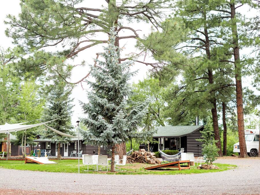 Cabine, 1 cama queen-size | Vista para o pátio