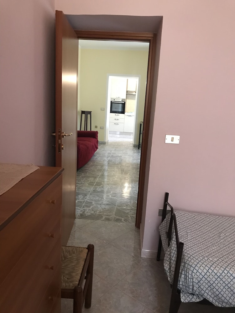 Cosy Apartment In Centre Of Pisciotta, South Italy - Palinuro