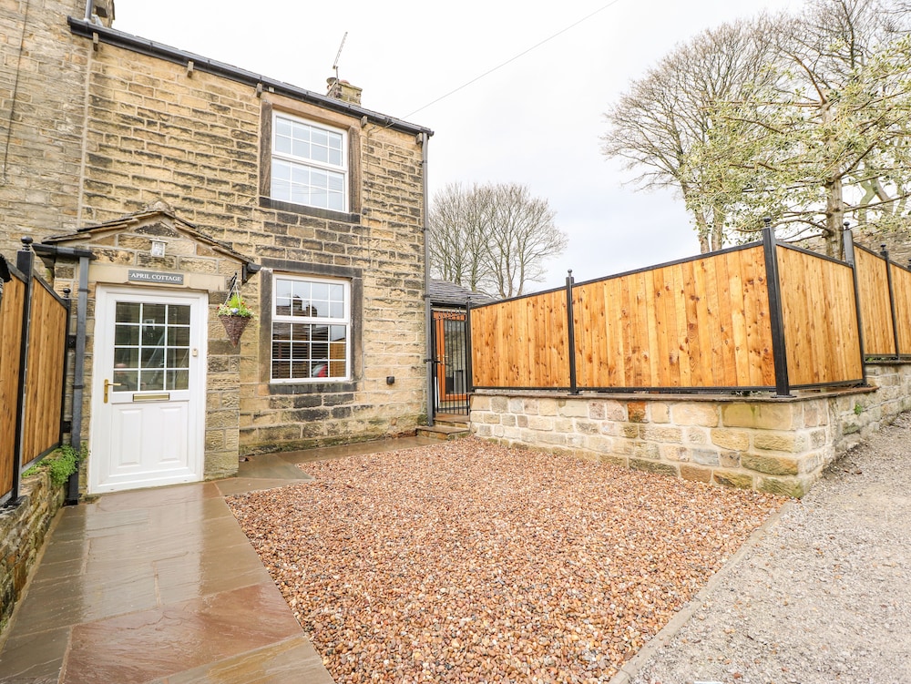 April Cottage - West Yorkshire