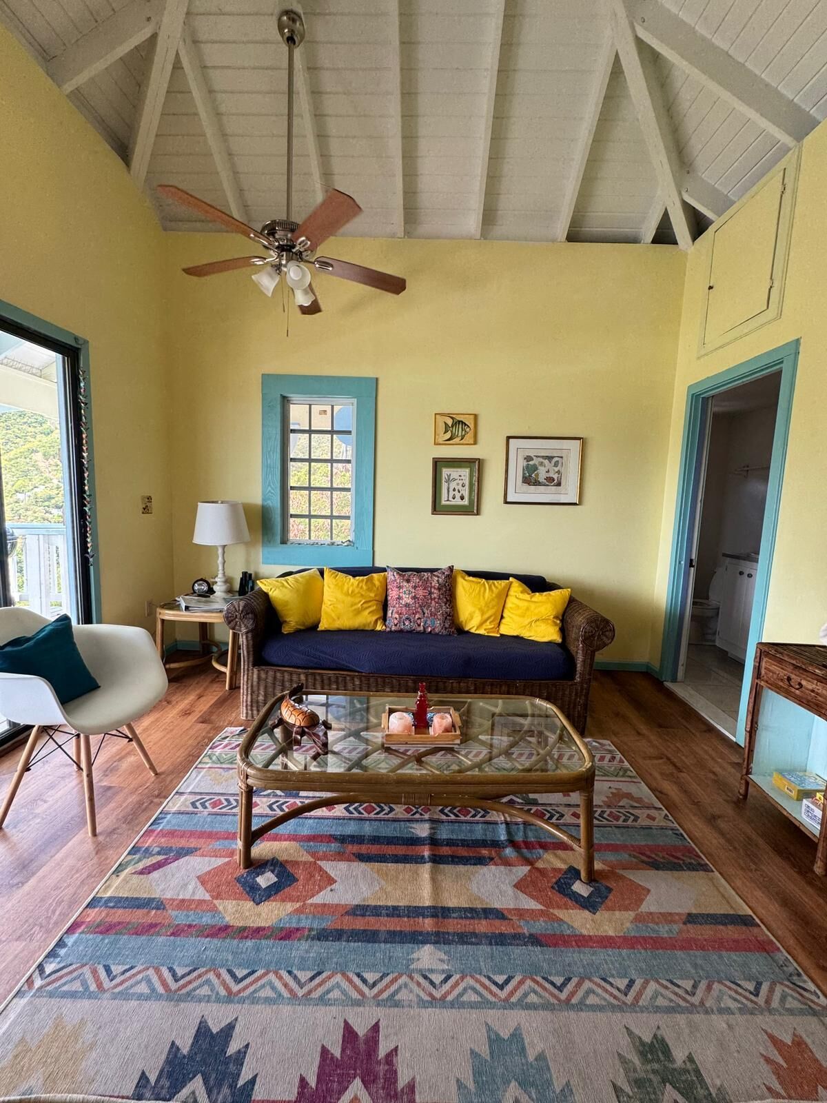 Authentic Island Stay, Budget-friendly Cottage, Peaceful Setting, Stunning Views - Cruz Bay