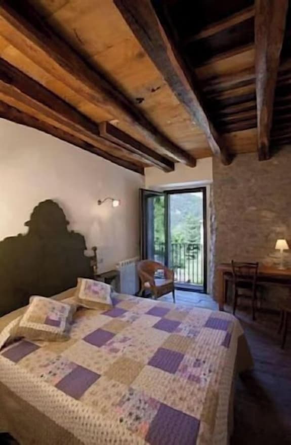 Casa Rural (Alquiler íNtegro) Cal Pubill De Ciuret Para 35 Personas - Pirineos