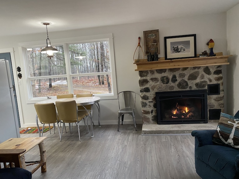 Cozy Cottage Just One Mile From The Platte River, Close To The Sleepy Bear Dunes - Beulah, MI