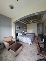 Quarto Standard, 2 camas queen-size | Secretária, Wi-fi, roupa de cama fornecida
