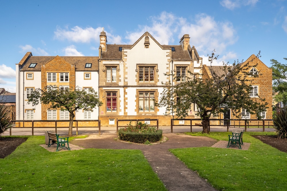 Inviting 1-bed Apartment In Banbury - Banbury
