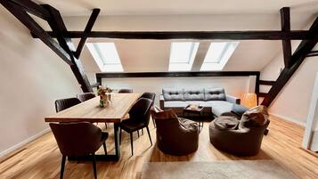3 Zimmer Chalet Maisonette Bergblick/Marktblick | Sala de estar | TV de ecrã plano
