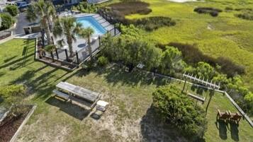 Apartamento em Condomínio Fechado, 1 quarto | Terrenos do alojamento