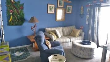 Apartamento em Condomínio Fechado, 1 quarto | Sala de estar