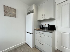 Casa | Cozinha privada | Geladeira, micro-ondas, fogão, cooktop