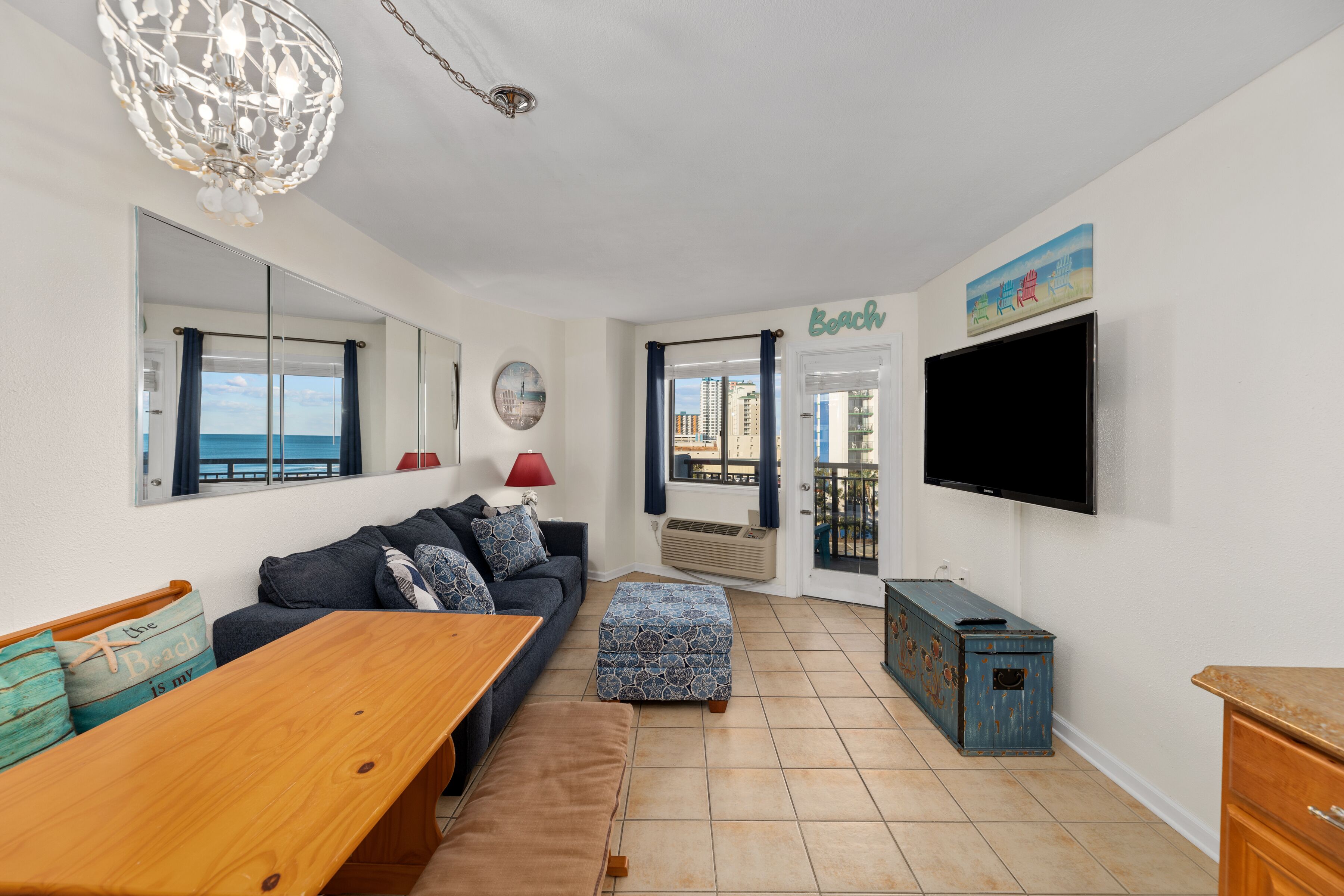 Ocean View- Beach Condo Sleeps-6 Steps To The Beach