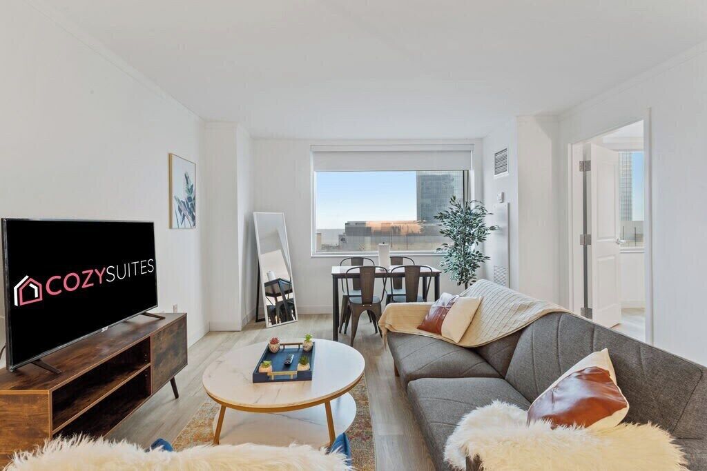 Apartamento luxo, 3 quartos, para não fumantes | Área de estar | Smart TV 43 polegadas com canais digitais, TV, Netflix